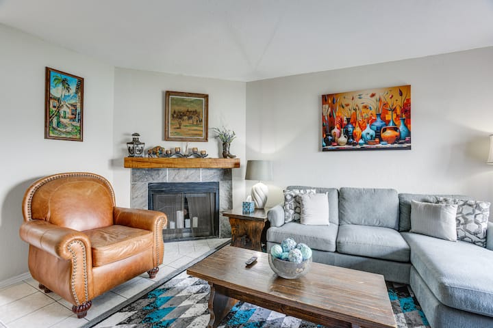 Lake-view Townhome W/ Pool Access In Houston Area! - Missouri