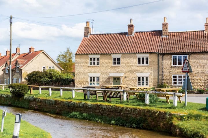 Host & Stay | Corner House - Helmsley