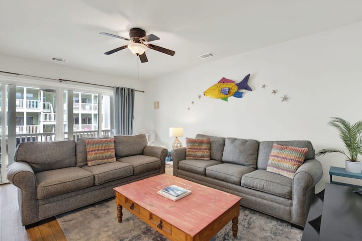 Beachside Retreat | Heated Pool Access - Tybee Island, GA