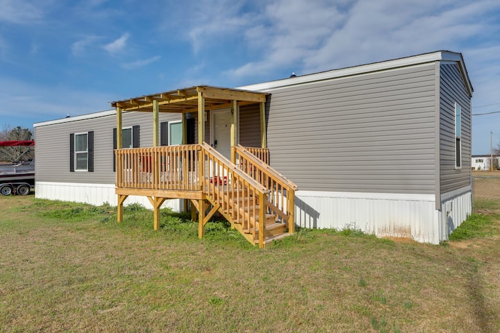 2 Mi To Lake Marion! Pet-friendly Home W/ Yard - Santee, SC