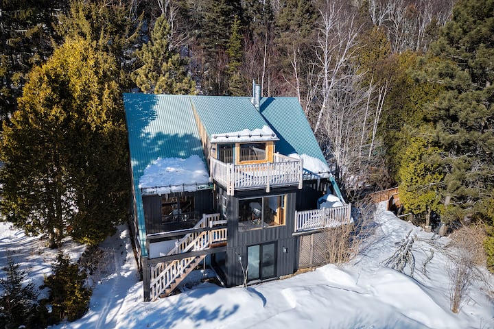Maison Centenaire Dans Une Zone Boisée - La Malbaie