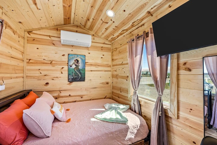 Cozy Coral Beach Cabin ~ Near Margaritaville ~ New - 크리스털 비치