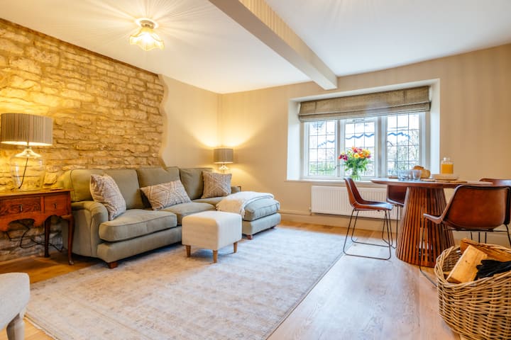 Beechwood Cottage | Banham Cottages - Bourton-on-the-Water