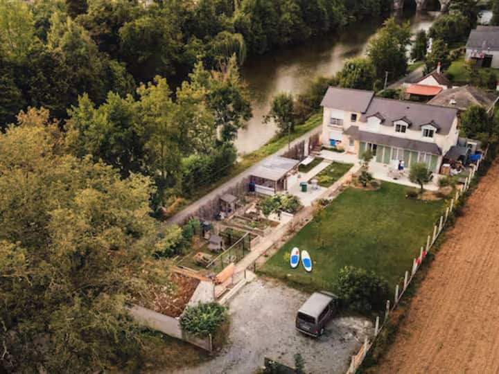 Maison Chaleureuse Au Bord De La Mayenne - Mayenne