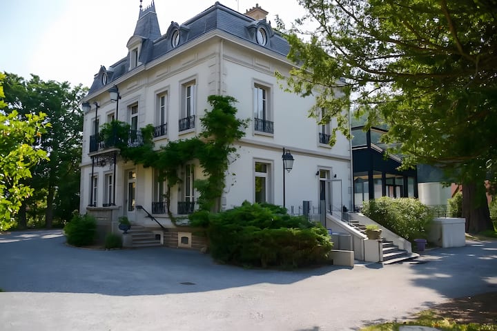 Maison Bourgeoise De Caractère - Tarare