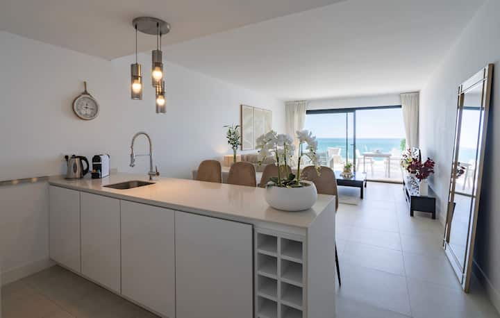 Modern 2 Bed Apartment With Panoramic Sea Views - Manilva