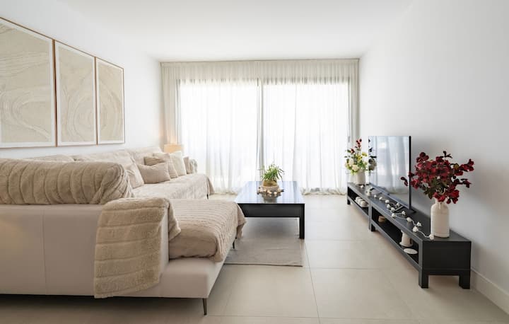 Modern 2 Bed Apartment With Panoramic Sea Views - Manilva