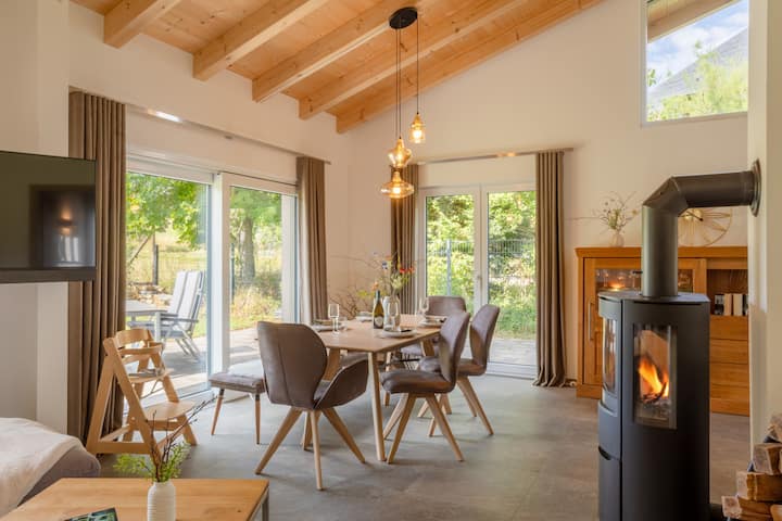 Light-filled Timber Chalet I Garden & Fireplace - Allemagne