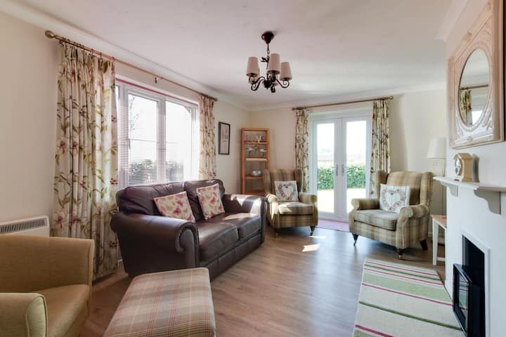 2 Bed In Langham (Oc-1539) - Blakeney