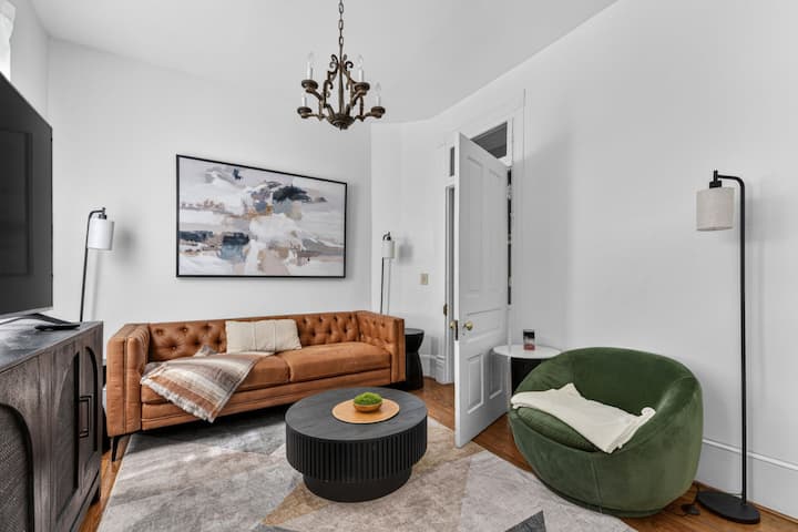 Front Street Historic Loft | Close To All Downtown - Leland, NC