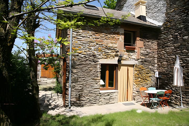 Gite Au Coeur D'un Hameau - Salles-Curan