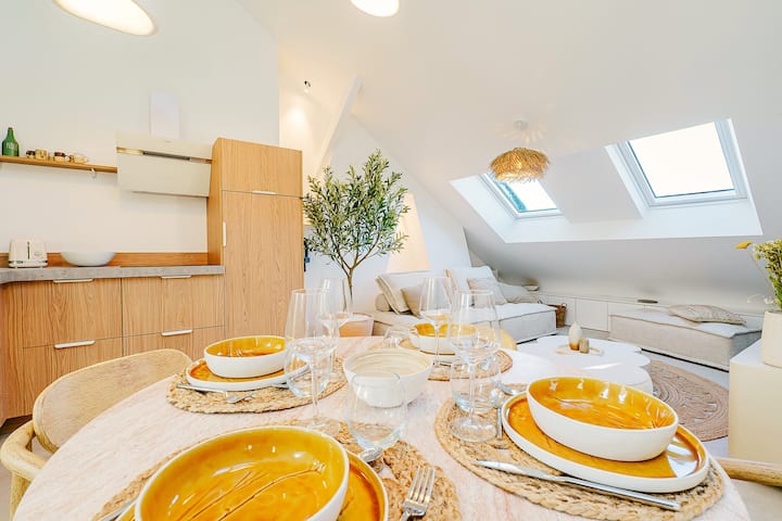 Soleil Levant By Les Maisons De Camille - Vernon