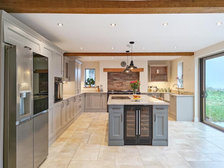 4 Bed In Taunton (Oc-w35167) - Bridgwater