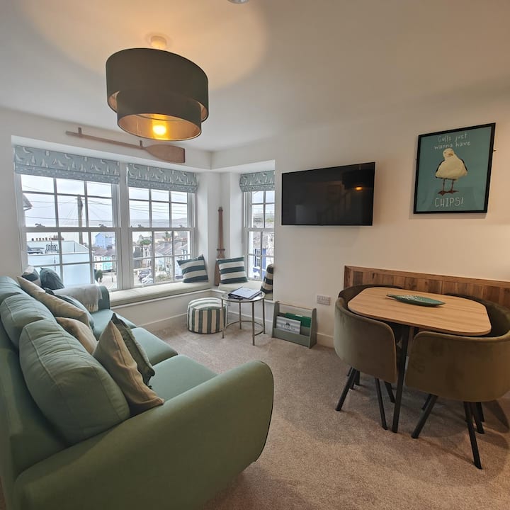 2 Bed In New Quay (Oc-t36044) - New Quay