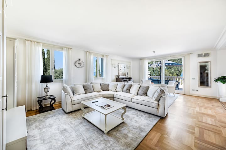 Luxury Lake-front Catullo A2 By Whale Homes - Desenzano del Garda