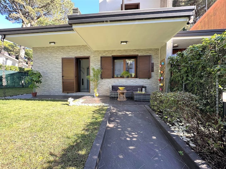 Sun&relax - Exclusive Villa With Swimming Pool - Bibione
