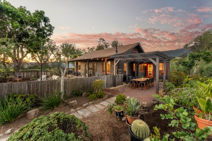 Timeless Craftsman On Ortega Ridge - Montecito