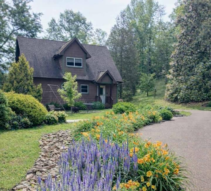 Quiet Clear Creek Cabin・peaceful Mtn Views・firepit - Chilhowee Lake, TN