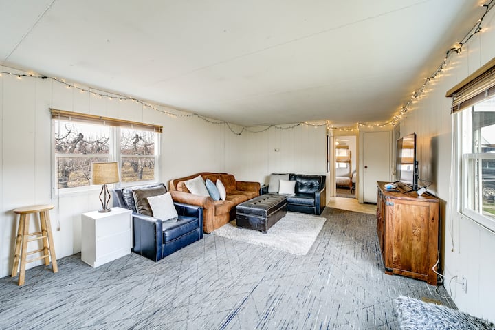 Walk To Loop Trail! East Wenatchee Basecamp - Wenatchee, WA