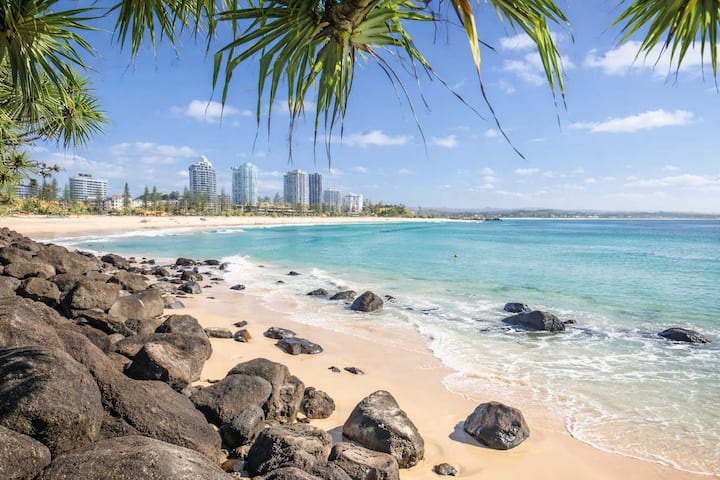 Designer Kirra Beach Home - Coolangatta