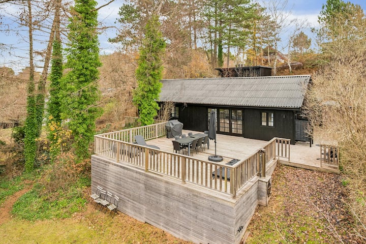 Cosy Holiday Home With Outdoor Hot Tub And Scenic. - Ebeltoft