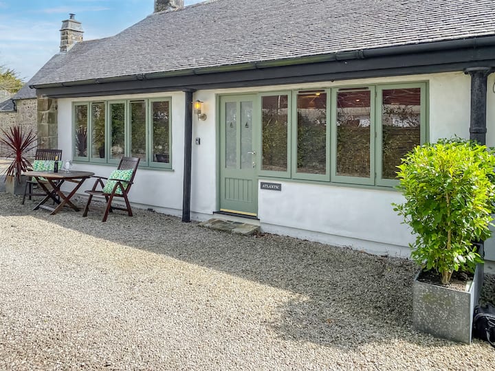 Atlantic Cottage - Uk48935 - Gwithian