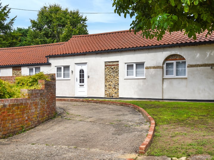 Sunflower Bungalow - Uk50569 - Swaffham