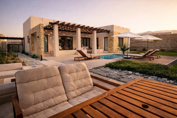 Private Pool Retreat | Full-service Villa - Oman