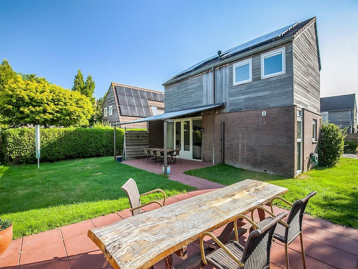 2 Holiday Homes Opposite To Each Other - Leeuwarden
