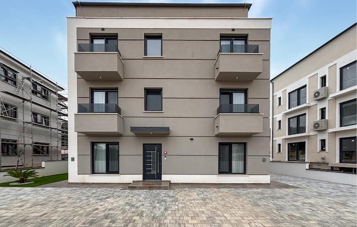 3 Bedroom Nice Apartment In Rovinj - Rovinj
