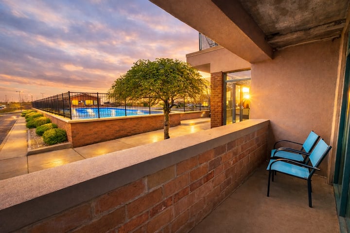 Downtown Pool View By Cedar Point Sports Force - Wild Walleye, Sandusky