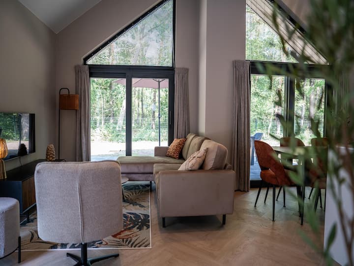 ÉCovilla Moderne Avec Terrasse Sur L'eau - Best