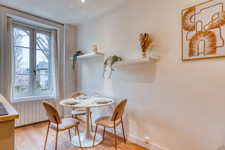 Le Zola Oullins 10 Min à Pied Métro B Wi-fi - Oullins