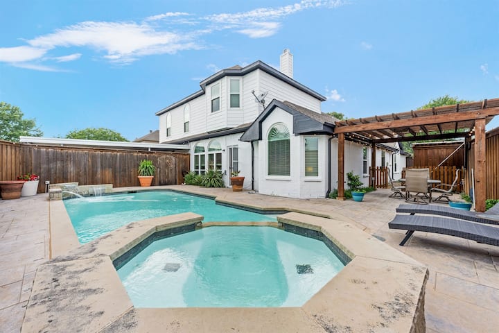 Resort-style Allen Home | Pool | Spa | Theater - Fairview, TX