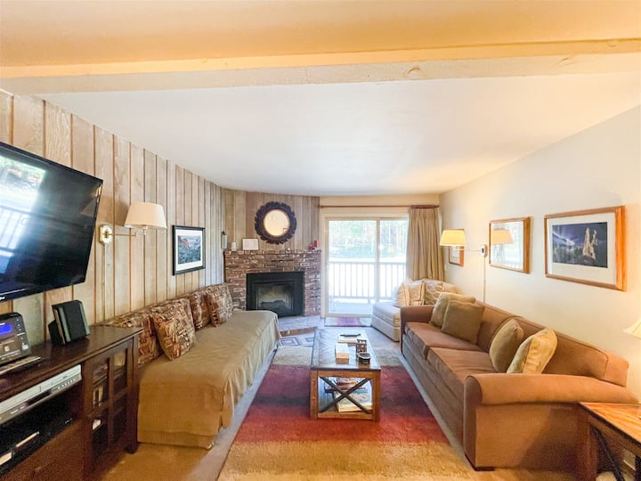 Chamonix 53- Walk To Canyon Lodge - Mammoth Mountain, CA