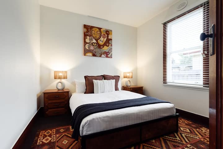 Art Deco Home - Walk To Manubread And Star Cinema - Launceston