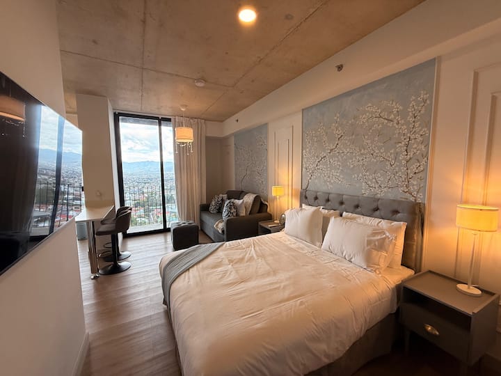 The Woburn Studio –Secrt Escalante |A/c| Parking - San José, Costa Rica