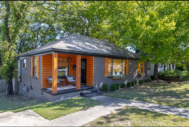 Midtown Little Rock | Walk To Dining + Hospitals - Little Rock, AR