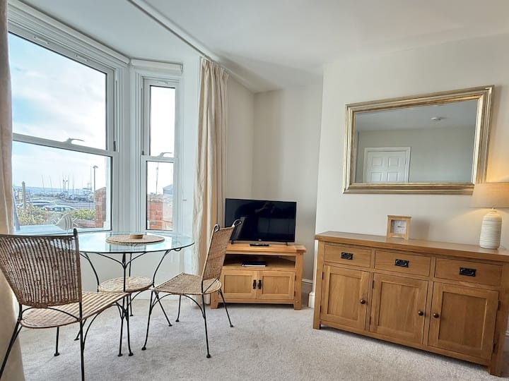 The Garden Suite - Lyme Regis