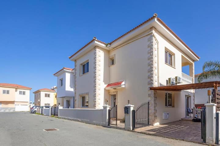 Argiro Bright Villa - Protaras