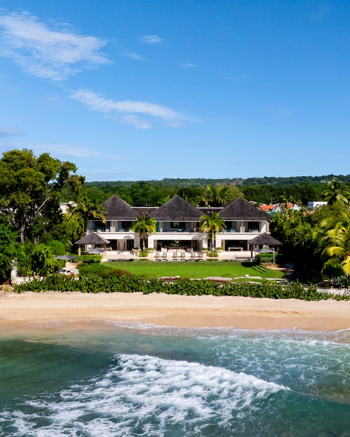Godings Beach House By Birch Stays - Barbados