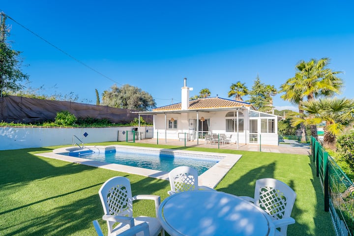 Cubo's Casa Guti - Coín