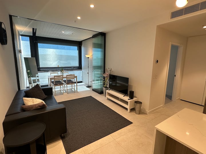 Perth Hub Pool View Escape – Pool & Gym - Cottesloe