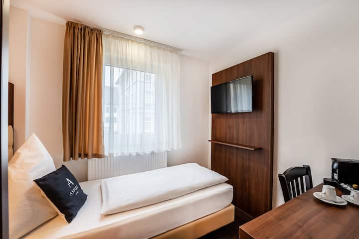 Standard Einzelzimmer-standard Single Room - Reutlingen