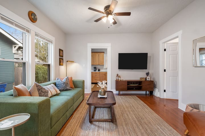 Uptown Couve Adventures - Vancouver, WA