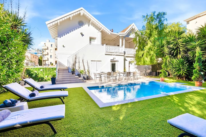 Villa Anna : Magnifique Propriété 5 Chambres - Cannes