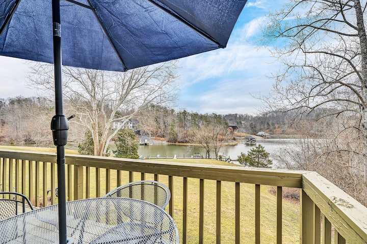 Lakefront Townhome W/ Boat Slip, Kayaks & Pool - Moneta, VA