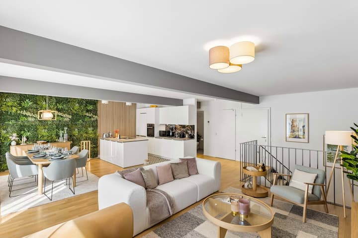 Old Town Penthouse Maisonette | Private Rooftop - Zurique