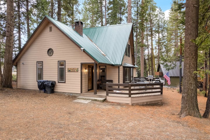 The Herold's Shaver Lake Retreat | Bbq, Fire Pit+ - Shaver Lake, CA