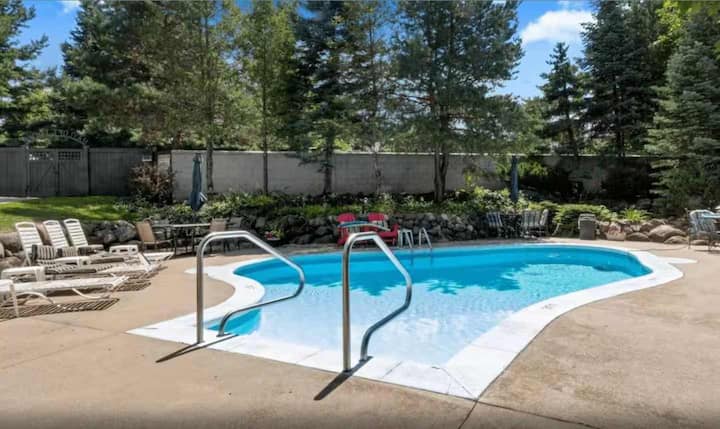 Poolside At Hayloft Lodge - Lake Geneva, WI